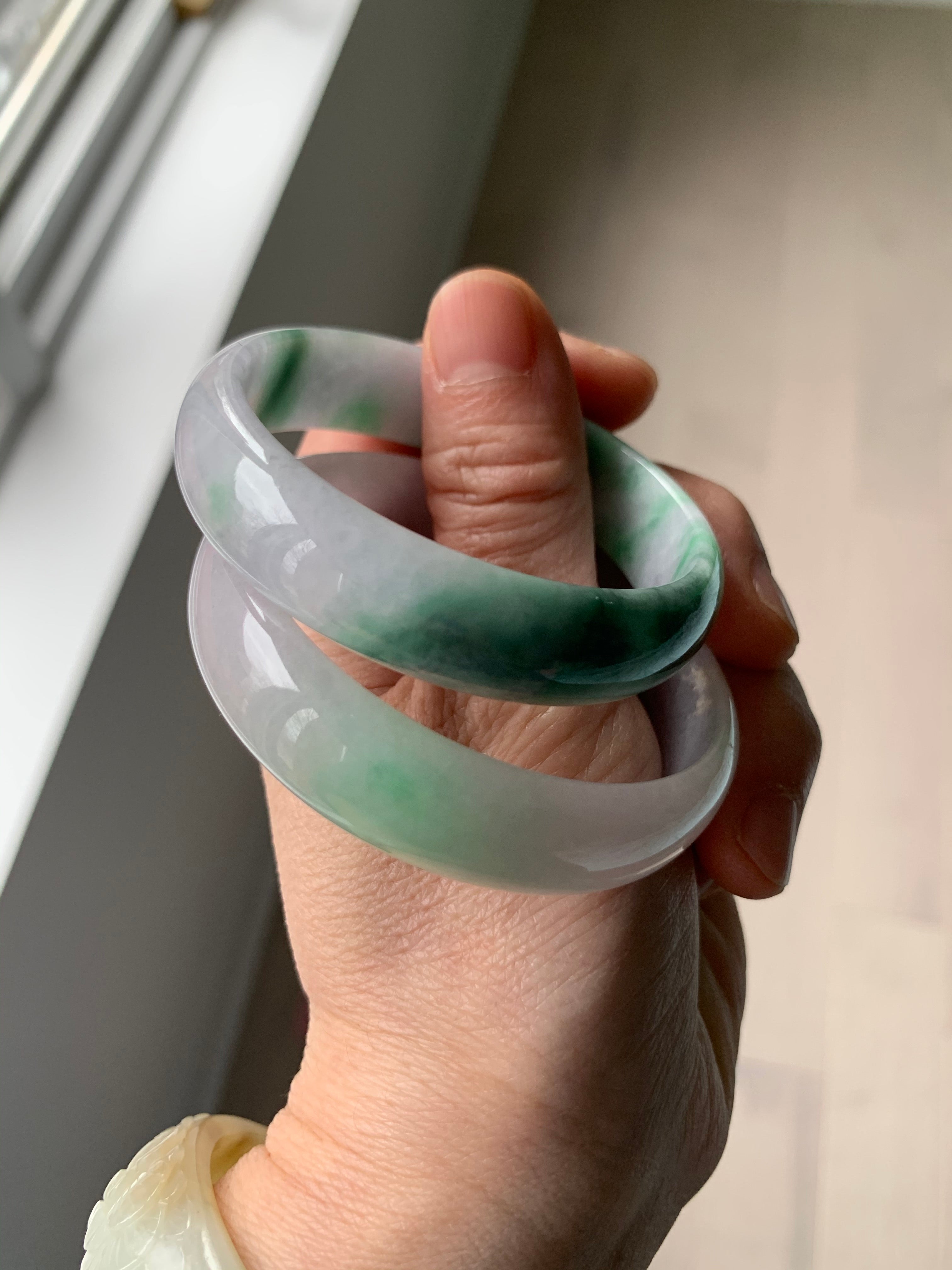 A4: Jadeite bangle 52-54mm – AllaboutjadeCanada